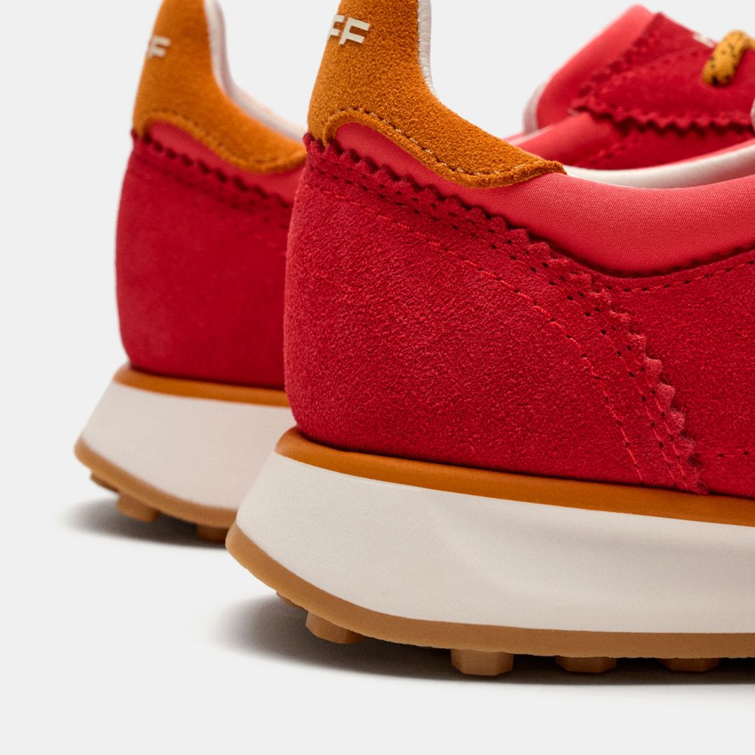 Hoff Bridge MKII Scarlet – Brands Democracy